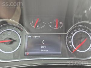 Zaļš Opel Insignia 2013 Daugavpils, ar dzinēja tilpumu 2.00 L un nobraukumu 158 tūkst. km par 7500 €, foto 5 vietnē AUTOMOTO.COM.LV