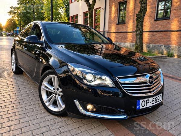 Zaļš Opel Insignia 2014 Daugavpils, ar dzinēja tilpumu 2.00 L un nobraukumu 305 tūkst. km par 5100 €, foto 1 vietnē AUTOMOTO.COM.LV