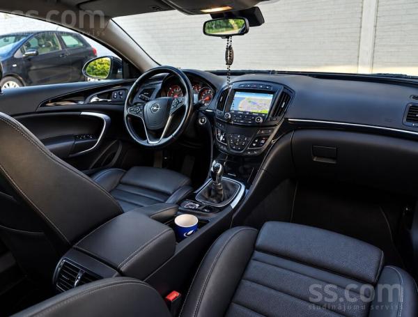 Zaļš Opel Insignia 2014 Daugavpils, ar dzinēja tilpumu 2.00 L un nobraukumu 305 tūkst. km par 5100 €, foto 6 vietnē AUTOMOTO.COM.LV
