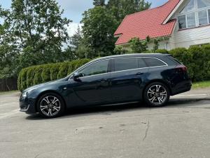 Green Opel Insignia 2008 in Jurmala, with an engine capacity of 2.00 L and mileage of 288 thousand km for 5590 €, photo 6 on AUTOMOTO.COM.LV