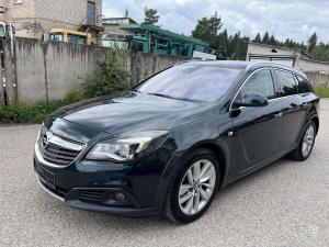 Green Opel Insignia 2013 in Utena, with an engine capacity of 1.96 L and mileage of 278 thousand km for 5800 €, photo 4 on AUTOMOTO.COM.LV