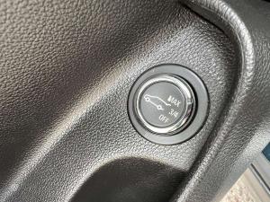 Green Opel Insignia 2013 in Utena, with an engine capacity of 1.96 L and mileage of 278 thousand km for 5800 €, photo 15 on AUTOMOTO.COM.LV