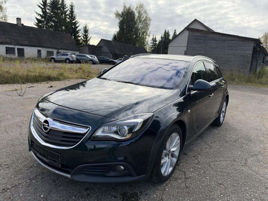 Green Opel Insignia 2013 in Utena, with an engine capacity of 2.00 L and mileage of 280 thousand km for 4950 €, photo 1 on AUTOMOTO.COM.LV