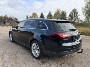 Green Opel Insignia 2013 in Utena, with an engine capacity of 2.00 L and mileage of 280 thousand km for 4950 €, photo 7 on AUTOMOTO.COM.LV