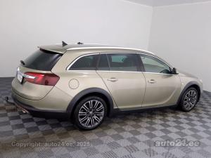 Zaļš Opel Insignia 2014 Tallina, ar dzinēja tilpumu 2.00 L un nobraukumu 287 tūkst. km par 4599 €, foto 3 vietnē AUTOMOTO.COM.LV
