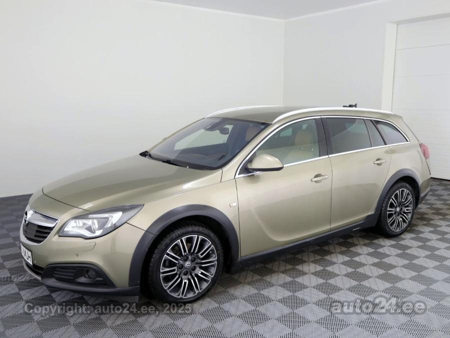 Green Opel Insignia 2014 in Tallinn, with an engine capacity of 2.00 L and mileage of 287 thousand km for 4599 €, photo 2 on AUTOMOTO.COM.LV