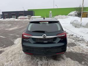 Green Opel Insignia 2014 in Kaunas, with an engine capacity of 1.96 L and mileage of 157 thousand km for 5990 €, photo 5 on AUTOMOTO.COM.LV