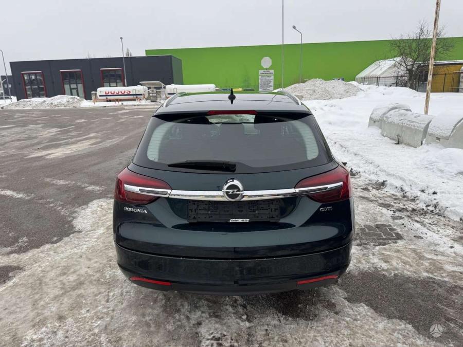 Green Opel Insignia 2014 in Kaunas, with an engine capacity of 1.96 L and mileage of 157 thousand km for 5990 €, photo 5 on AUTOMOTO.COM.LV
