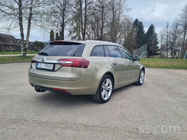 Green Opel Insignia 2014 in Ludza, with an engine capacity of 2.00 L and mileage of 0 thousand km for 6200 €, photo 6 on AUTOMOTO.COM.LV