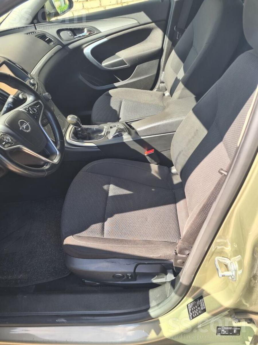 Zaļš Opel Insignia 2014 Ludza, ar dzinēja tilpumu 2.00 L un nobraukumu 0 tūkst. km par 6200 €, foto 12 vietnē AUTOMOTO.COM.LV