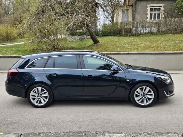 Zaļš Opel Insignia 2014 Jēkabpils, ar dzinēja tilpumu 2.00 L un nobraukumu 222 tūkst. km par 6990 €, foto 5 vietnē AUTOMOTO.COM.LV