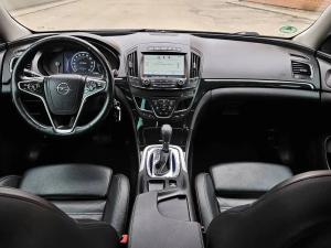 Green Opel Insignia 2014 in Jekabpils, with an engine capacity of 2.00 L and mileage of 222 thousand km for 6990 €, photo 22 on AUTOMOTO.COM.LV