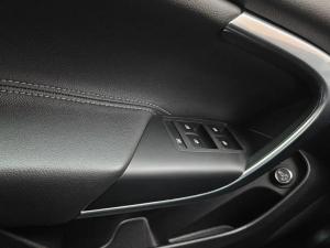 Green Opel Insignia 2014 in Jekabpils, with an engine capacity of 2.00 L and mileage of 222 thousand km for 6990 €, photo 26 on AUTOMOTO.COM.LV