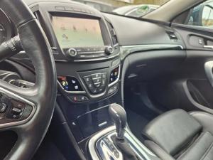 Green Opel Insignia 2014 in Jekabpils, with an engine capacity of 2.00 L and mileage of 222 thousand km for 6990 €, photo 34 on AUTOMOTO.COM.LV