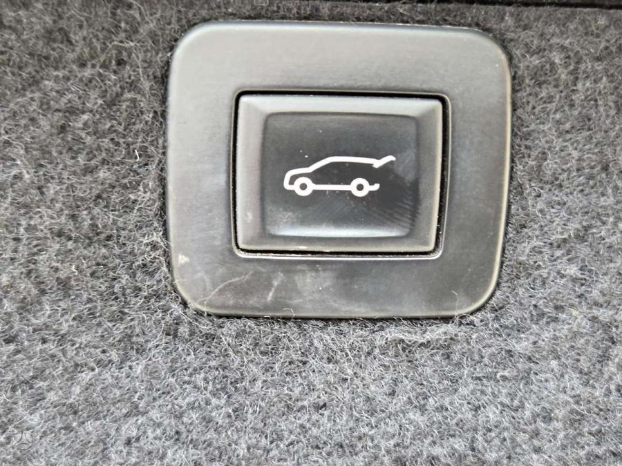 Green Opel Insignia 2014 in Kedainiai, with an engine capacity of 1.96 L and mileage of 271 thousand km for 5600 €, photo 55 on AUTOMOTO.COM.LV
