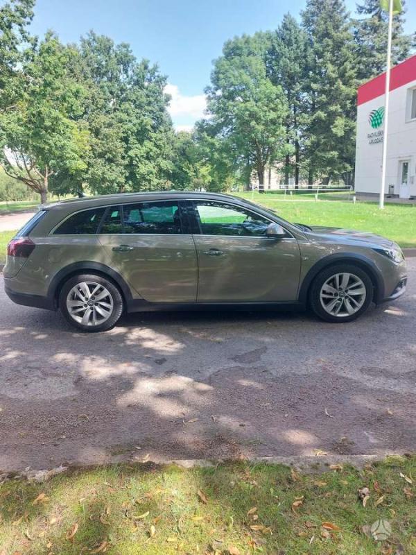 Zaļš Opel Insignia 2014 Radviliškis, ar dzinēja tilpumu 1.96 L un nobraukumu 296 tūkst. km par 6250 €, foto 4 vietnē AUTOMOTO.COM.LV