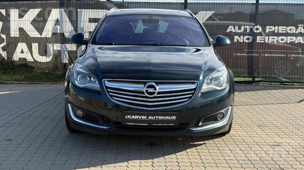 Green Opel Insignia 2014 in Liepaja, with an engine capacity of 2.00 L and mileage of 459 thousand km for 5000 €, photo 1 on AUTOMOTO.COM.LV