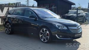 Green Opel Insignia 2014 in Liepaja, with an engine capacity of 2.00 L and mileage of 459 thousand km for 5000 €, photo 3 on AUTOMOTO.COM.LV