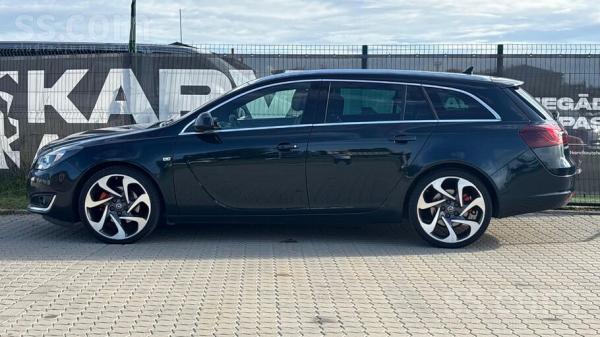 Green Opel Insignia 2014 in Liepaja, with an engine capacity of 2.00 L and mileage of 459 thousand km for 5000 €, photo 7 on AUTOMOTO.COM.LV