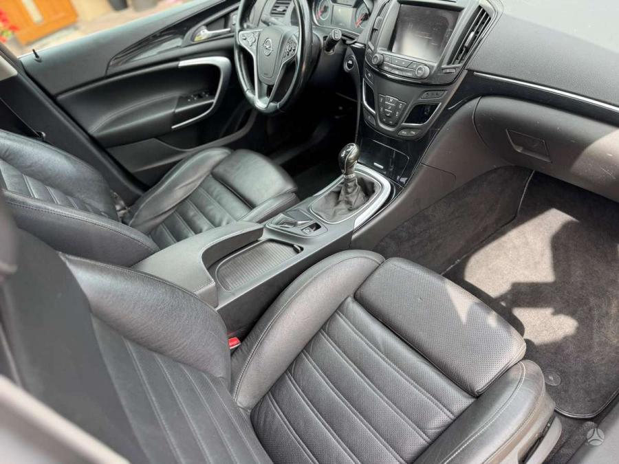 Zaļš Opel Insignia 2014 Utena, ar dzinēja tilpumu 1.96 L un nobraukumu 304 tūkst. km par 4450 €, foto 12 vietnē AUTOMOTO.COM.LV