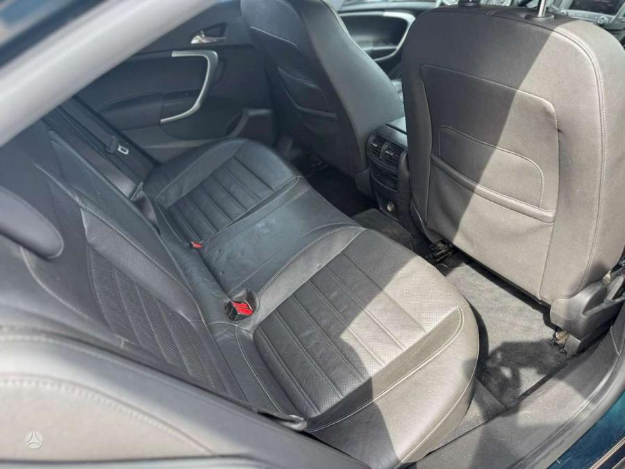 Zaļš Opel Insignia 2014 Utena, ar dzinēja tilpumu 1.96 L un nobraukumu 304 tūkst. km par 4450 €, foto 18 vietnē AUTOMOTO.COM.LV