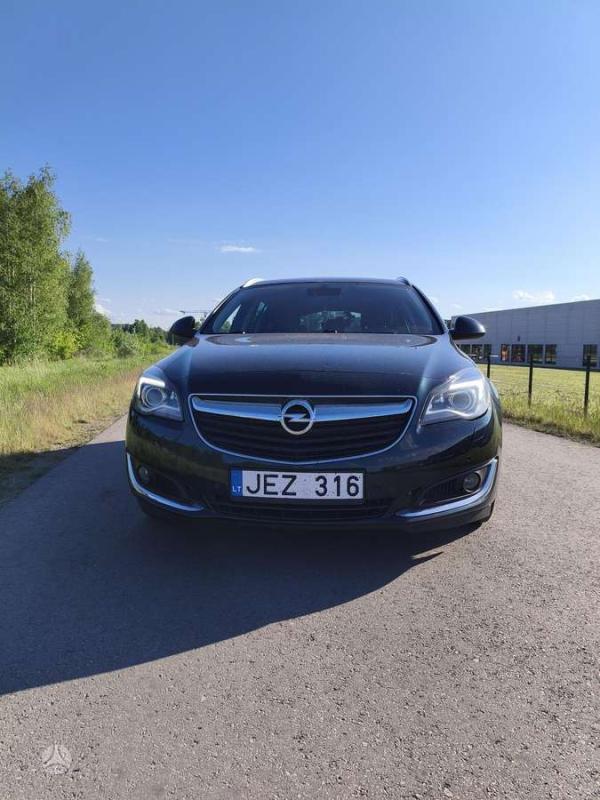 Zaļš Opel Insignia 2015 Šauļi, ar dzinēja tilpumu 1.96 L un nobraukumu 240 tūkst. km par 4500 €, foto 2 vietnē AUTOMOTO.COM.LV