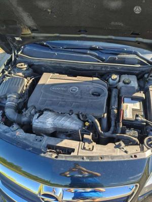 Zaļš Opel Insignia 2015 Šauļi, ar dzinēja tilpumu 1.96 L un nobraukumu 240 tūkst. km par 4500 €, foto 13 vietnē AUTOMOTO.COM.LV