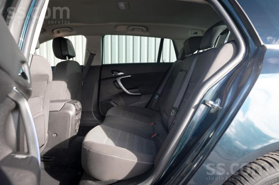 Zaļš Opel Insignia 2015 Talsi, ar dzinēja tilpumu 1.60 L un nobraukumu 218 tūkst. km par 6790 €, foto 10 vietnē AUTOMOTO.COM.LV