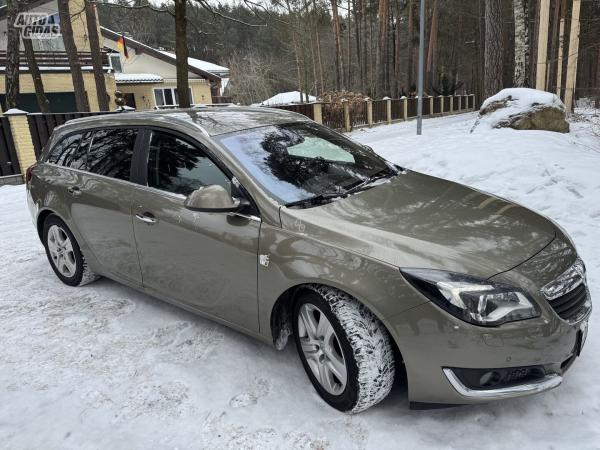 Zaļš Opel Insignia 2016 Viļņa, ar dzinēja tilpumu 2.00 L un nobraukumu 158 tūkst. km par 6700 €, foto 1 vietnē AUTOMOTO.COM.LV