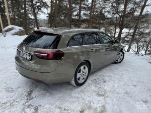 Zaļš Opel Insignia 2016 Viļņa, ar dzinēja tilpumu 2.00 L un nobraukumu 158 tūkst. km par 6700 €, foto 3 vietnē AUTOMOTO.COM.LV
