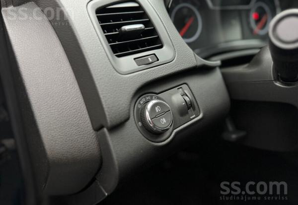 Zaļš Opel Insignia 2016 Kuldīga, ar dzinēja tilpumu 2.00 L un nobraukumu 246 tūkst. km par 3600 €, foto 9 vietnē AUTOMOTO.COM.LV