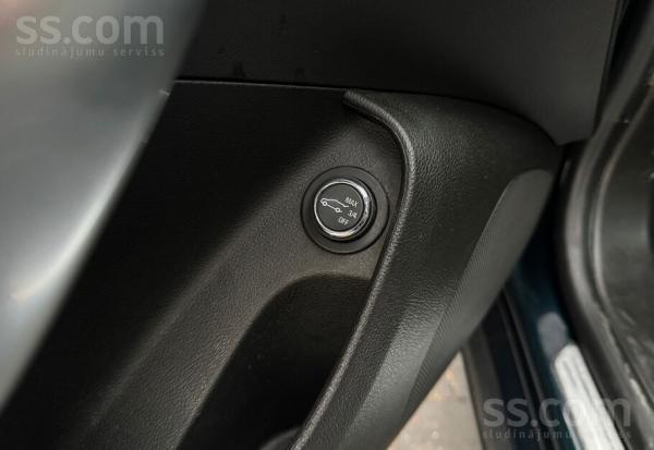 Zaļš Opel Insignia 2016 Kuldīga, ar dzinēja tilpumu 2.00 L un nobraukumu 246 tūkst. km par 3600 €, foto 10 vietnē AUTOMOTO.COM.LV