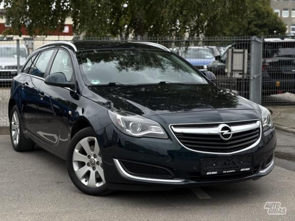Green Opel Insignia 2016 in Kretinga, with an engine capacity of 2.00 L and mileage of 211 thousand km for 6400 €, photo 1 on AUTOMOTO.COM.LV