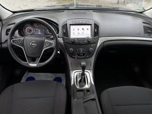 Green Opel Insignia 2016 in Kretinga, with an engine capacity of 2.00 L and mileage of 211 thousand km for 6400 €, photo 10 on AUTOMOTO.COM.LV