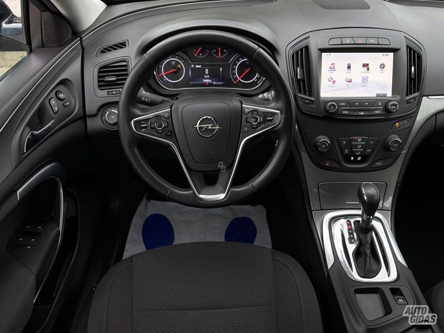 Green Opel Insignia 2016 in Kretinga, with an engine capacity of 2.00 L and mileage of 211 thousand km for 6400 €, photo 11 on AUTOMOTO.COM.LV