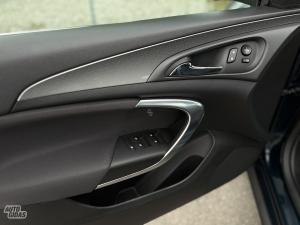 Green Opel Insignia 2016 in Kretinga, with an engine capacity of 2.00 L and mileage of 211 thousand km for 6400 €, photo 14 on AUTOMOTO.COM.LV