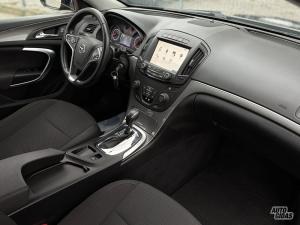 Green Opel Insignia 2016 in Kretinga, with an engine capacity of 2.00 L and mileage of 211 thousand km for 6400 €, photo 15 on AUTOMOTO.COM.LV