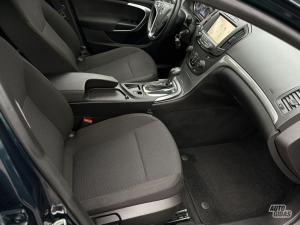 Green Opel Insignia 2016 in Kretinga, with an engine capacity of 2.00 L and mileage of 211 thousand km for 6400 €, photo 16 on AUTOMOTO.COM.LV