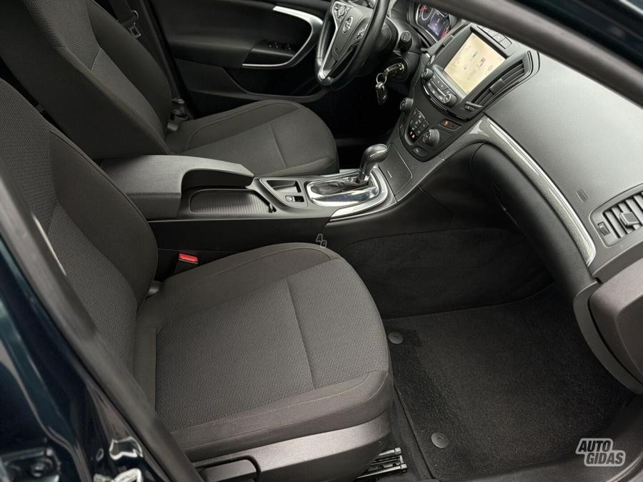 Green Opel Insignia 2016 in Kretinga, with an engine capacity of 2.00 L and mileage of 211 thousand km for 6400 €, photo 16 on AUTOMOTO.COM.LV