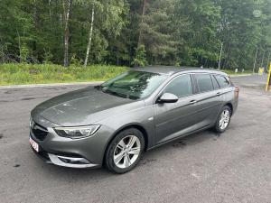 Green Opel Insignia 2017 in Kaunas, with an engine capacity of 1.96 L and mileage of 204 thousand km for 7700 €, photo 5 on AUTOMOTO.COM.LV