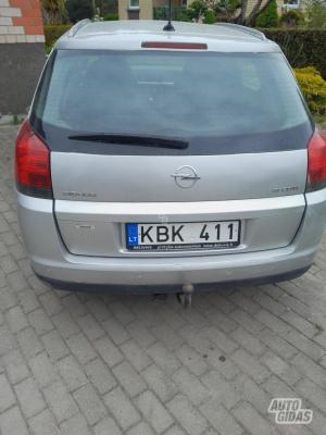 Pelēks Opel Insignia 2005 Biržai, ar dzinēja tilpumu 1.90 L un nobraukumu 349 tūkst. km par 1000 €, foto 3 vietnē AUTOMOTO.COM.LV