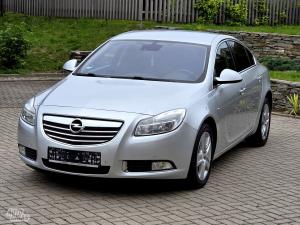 Grey Opel Insignia 2008 in Vilnius, with an engine capacity of 2.00 L and mileage of 297 thousand km for 3450 €, photo 4 on AUTOMOTO.COM.LV