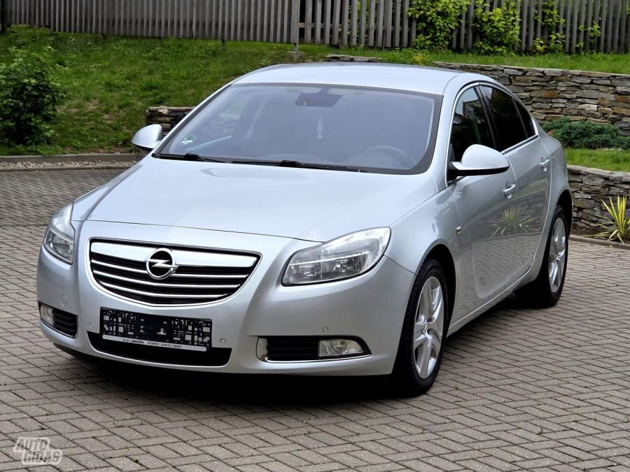 Grey Opel Insignia 2008 in Vilnius, with an engine capacity of 2.00 L and mileage of 297 thousand km for 3450 €, photo 4 on AUTOMOTO.COM.LV