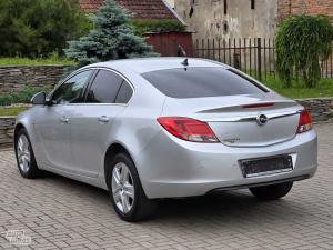 Grey Opel Insignia 2008 in Vilnius, with an engine capacity of 2.00 L and mileage of 297 thousand km for 3450 €, photo 7 on AUTOMOTO.COM.LV