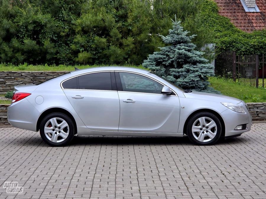 Grey Opel Insignia 2008 in Vilnius, with an engine capacity of 2.00 L and mileage of 297 thousand km for 3450 €, photo 11 on AUTOMOTO.COM.LV