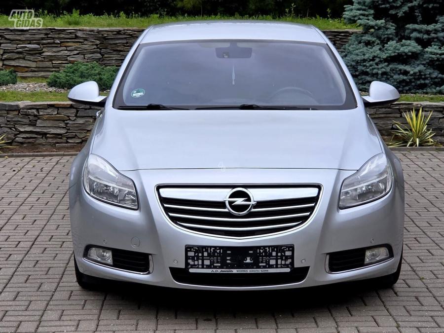 Grey Opel Insignia 2008 in Vilnius, with an engine capacity of 2.00 L and mileage of 297 thousand km for 3450 €, photo 13 on AUTOMOTO.COM.LV