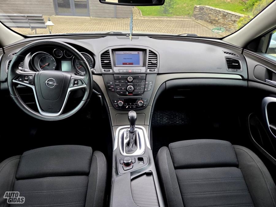 Grey Opel Insignia 2008 in Vilnius, with an engine capacity of 2.00 L and mileage of 297 thousand km for 3450 €, photo 17 on AUTOMOTO.COM.LV