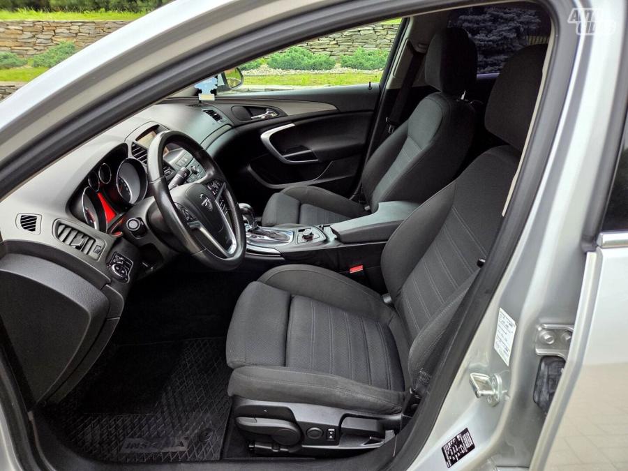 Grey Opel Insignia 2008 in Vilnius, with an engine capacity of 2.00 L and mileage of 297 thousand km for 3450 €, photo 18 on AUTOMOTO.COM.LV