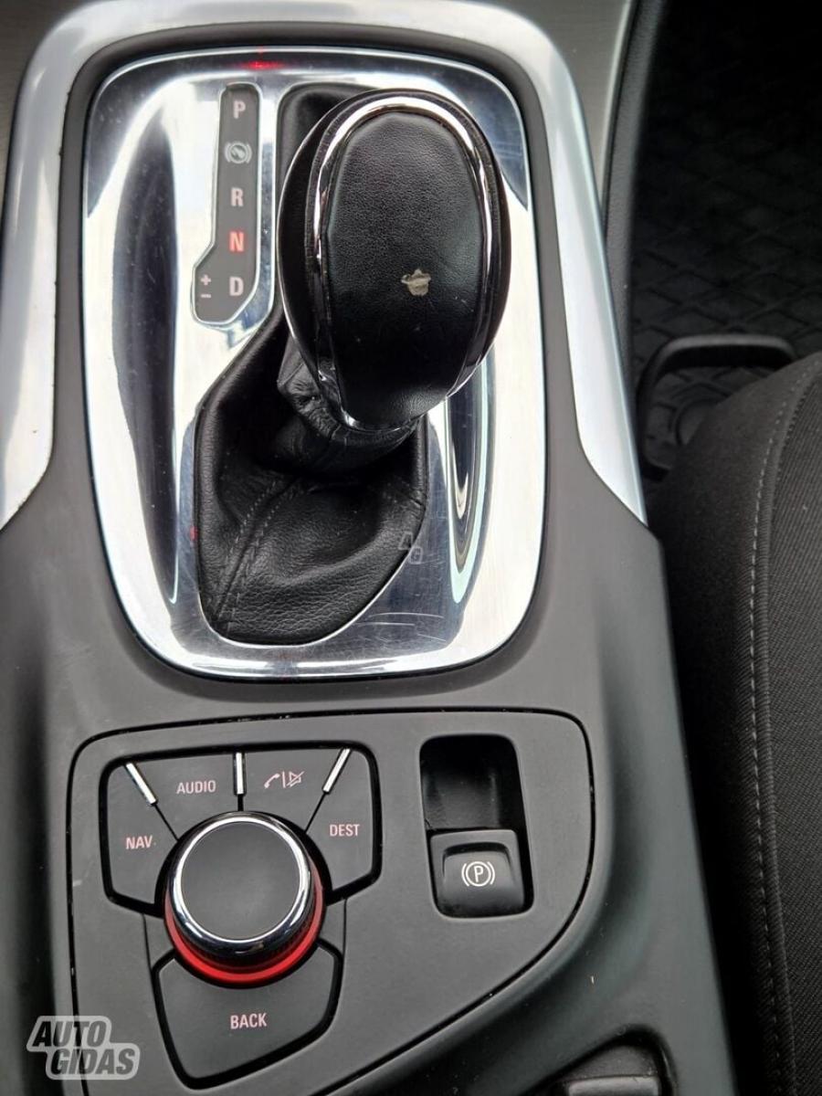 Grey Opel Insignia 2008 in Vilnius, with an engine capacity of 2.00 L and mileage of 297 thousand km for 3450 €, photo 33 on AUTOMOTO.COM.LV
