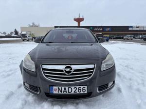 Grey Opel Insignia 2009 in Jonava, with an engine capacity of 2.00 L and mileage of 290 thousand km for 3100 €, photo 5 on AUTOMOTO.COM.LV